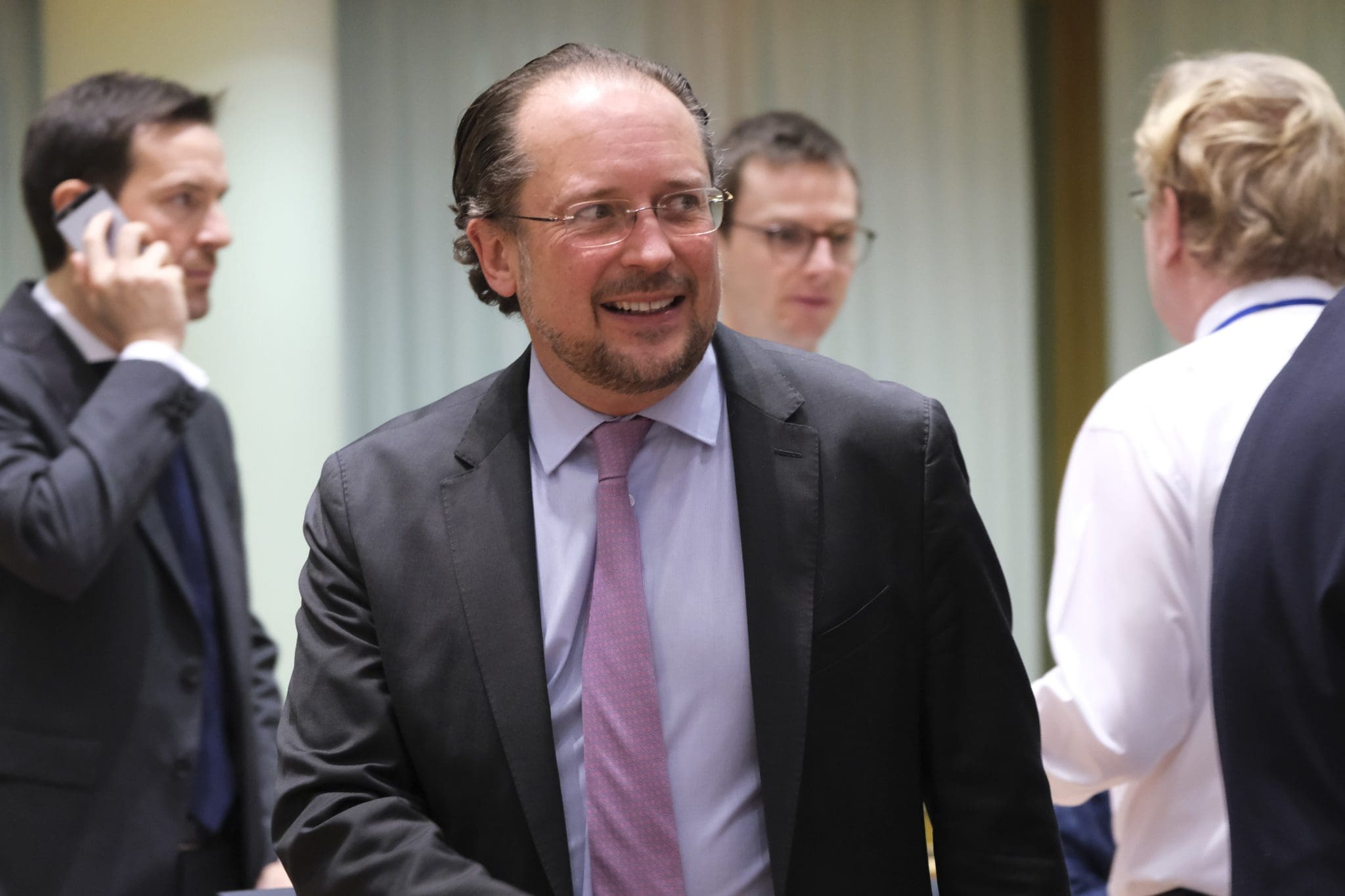 Sado-Maso-Skandal: EU-Botschafter kam dank Schallenberg in ...