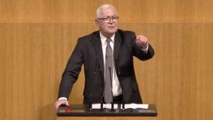 Von wegen „unberührte Natur“: FPÖ-Graf stellt Grüne bei Lobau-Tunnel ...