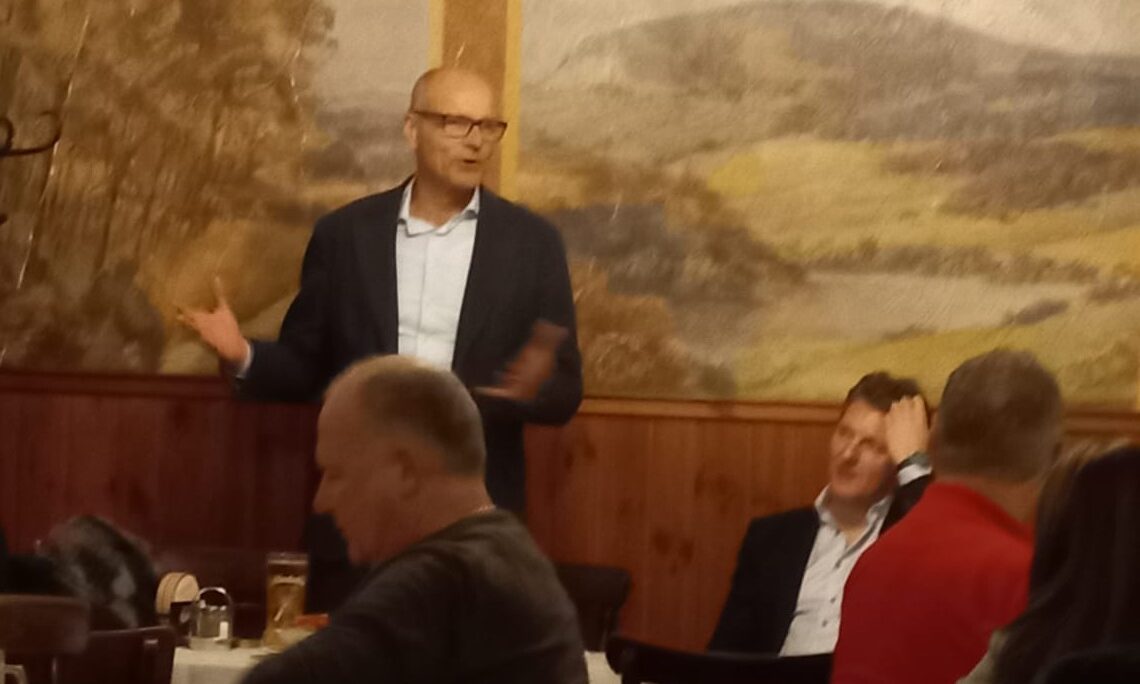 Was "Der Standard" verschweigt: „ÖVP jämmerlich“-Stammtisch fand vor ...