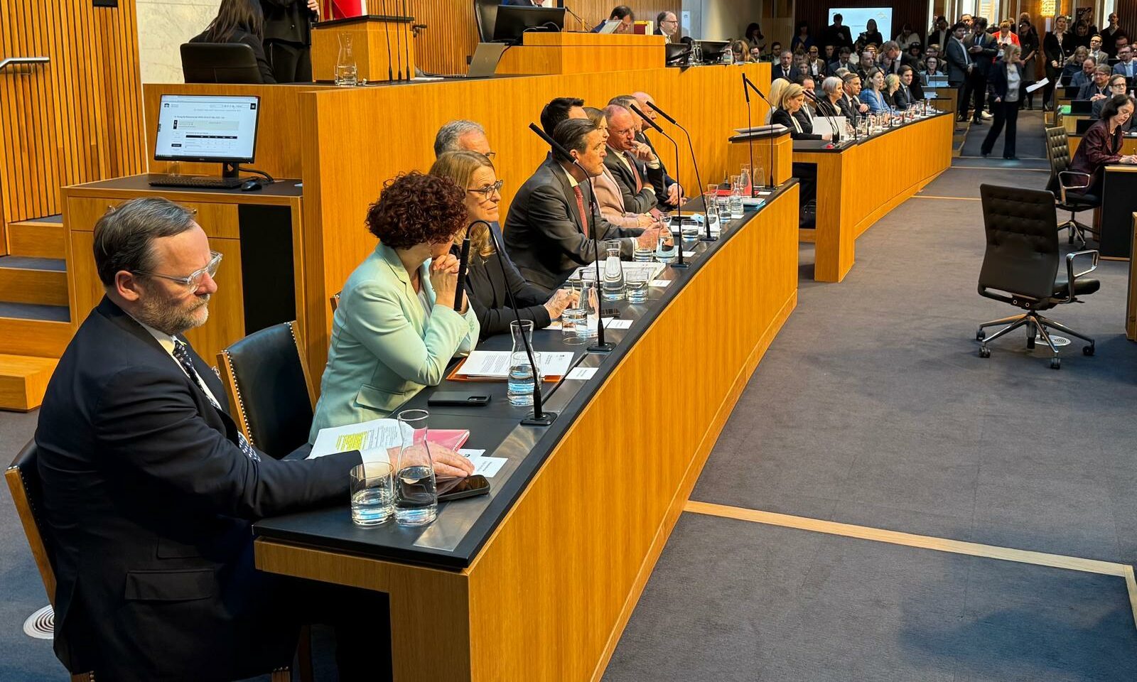 Verlierer-Ampel und Grüne ändern Gesetz, um Strafe nicht zahlen zu ...