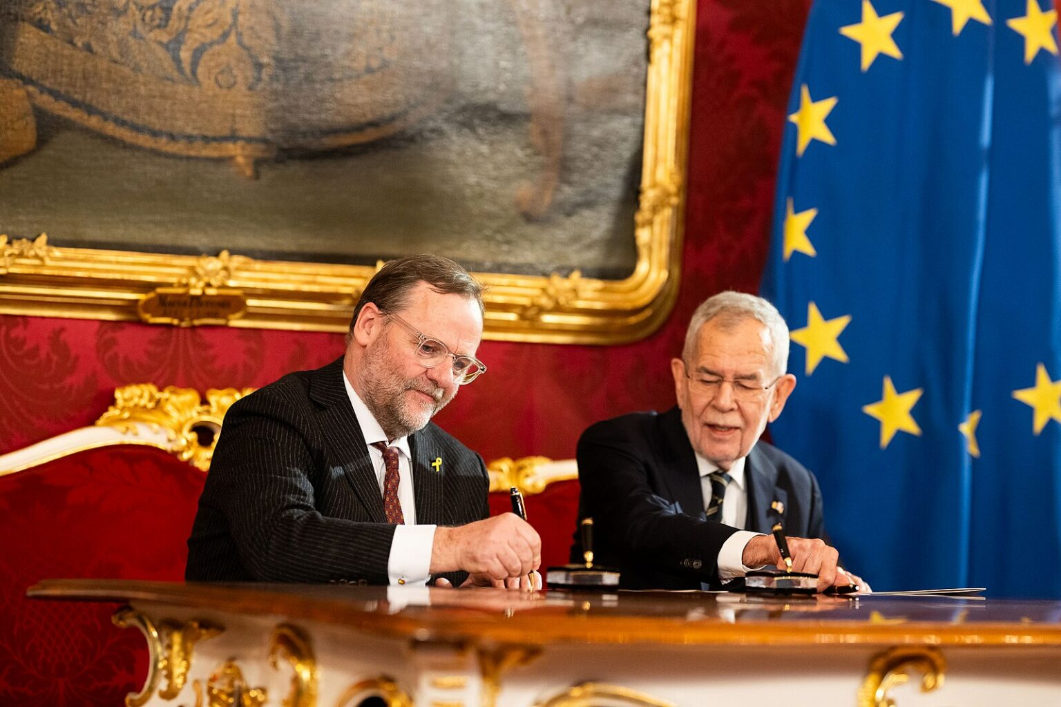 Schellhorn uneinsichtig: Neos sprechen bei Dienstwagen-Affäre von ...